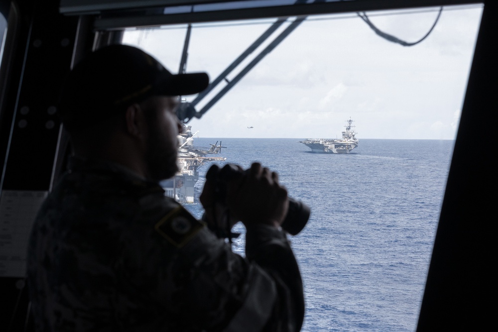 DVIDS - Images - RIMPAC 2022 Fleet Sails in Formation [Image 4 of 5]