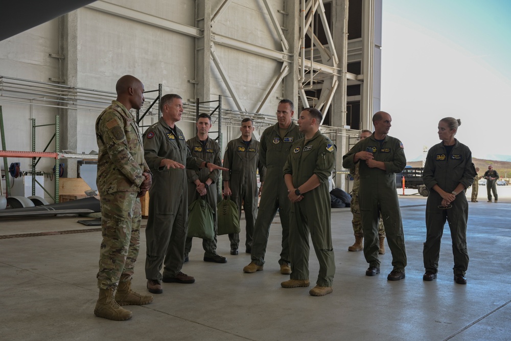 DVIDS - Images - Commander, 3rd Fleet, meets the MQ-9 [Image 3 of 3]