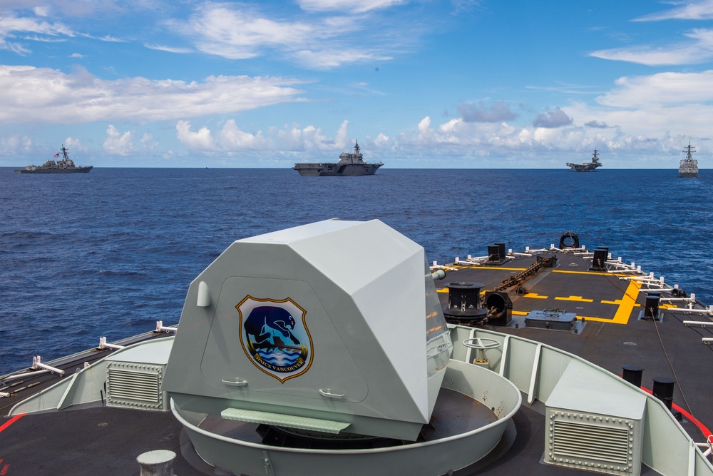 DVIDS - Images - RIMPAC 2022 Fleet Sails in Formation [Image 4 of 6]