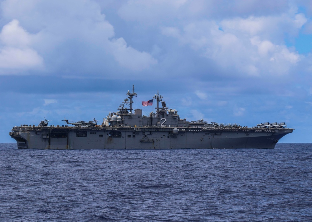 DVIDS - Images - RIMPAC 2022 Fleet Sails in Formation [Image 12 of 12]