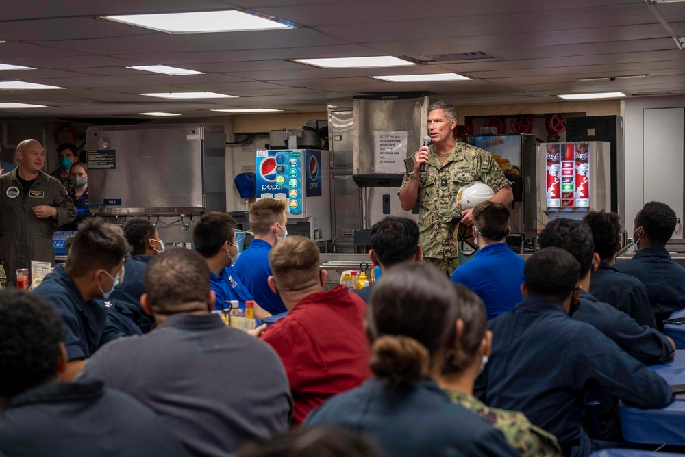DVIDS - Images - ESG 7 Visits USS Blue Ridge [Image 6 of 11]
