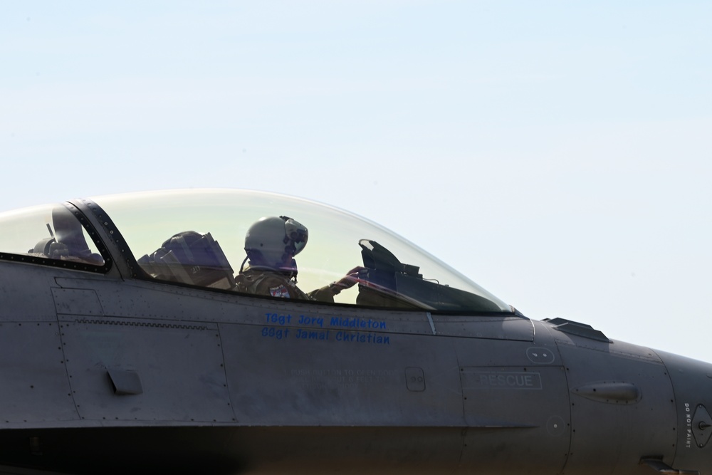 DVIDS - Images - Columbia Metropolitian Airport 169th Fighter Wing F-16 ...