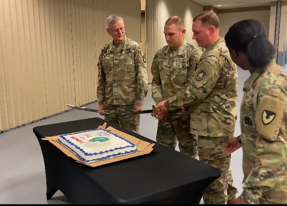 DVIDS - Images - Chaplain Best Unit Ministry Reward Ceremony [Image 3 of 3]