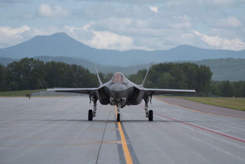 DVIDS - Images - 33rd FW in Vermont [Image 7 of 9]
