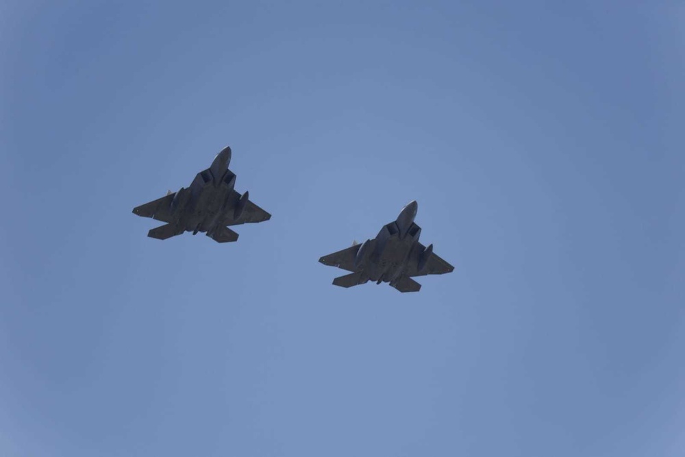 DVIDS - Images - U.S. F-22s forward deploy to 32nd Tactical Air Base ...