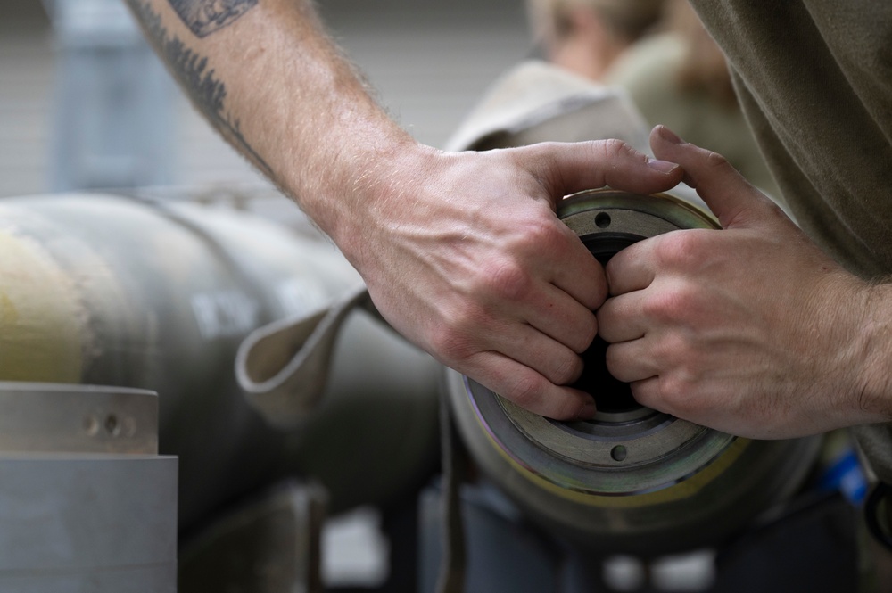 DVIDS - Images - 386th EAMXS support night operations [Image 3 of 5]