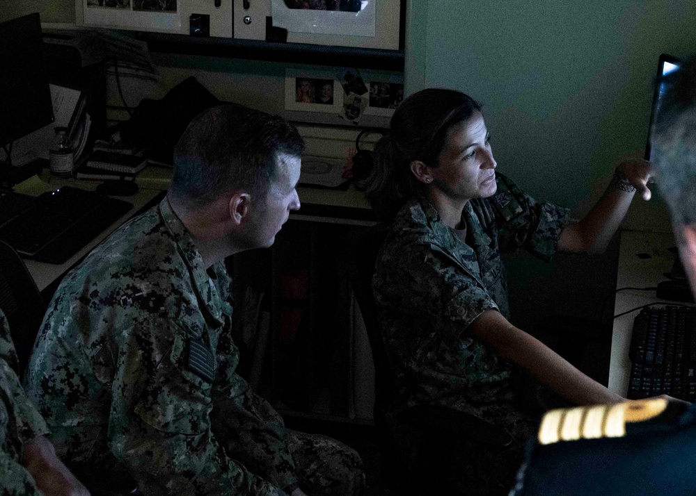 DVIDS - Images - CTF73 Tours USNS Mercy [Image 2 of 4]