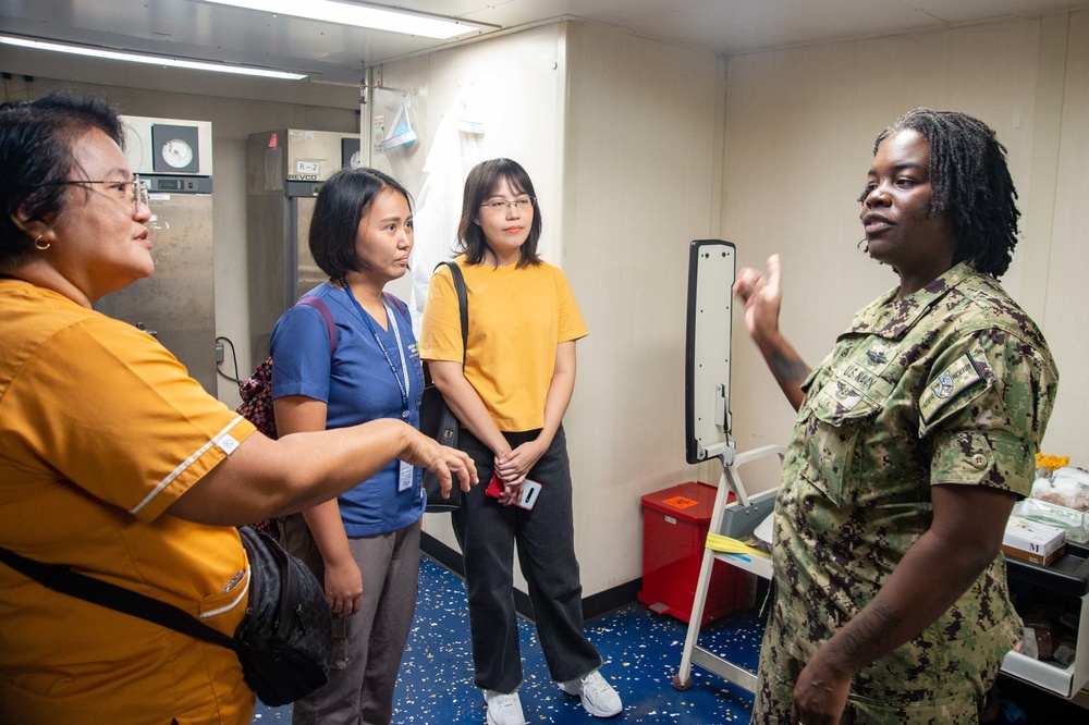 DVIDS - Images - Pacific Partnership 2022 Sailors participate in a multi-national knowledge ...