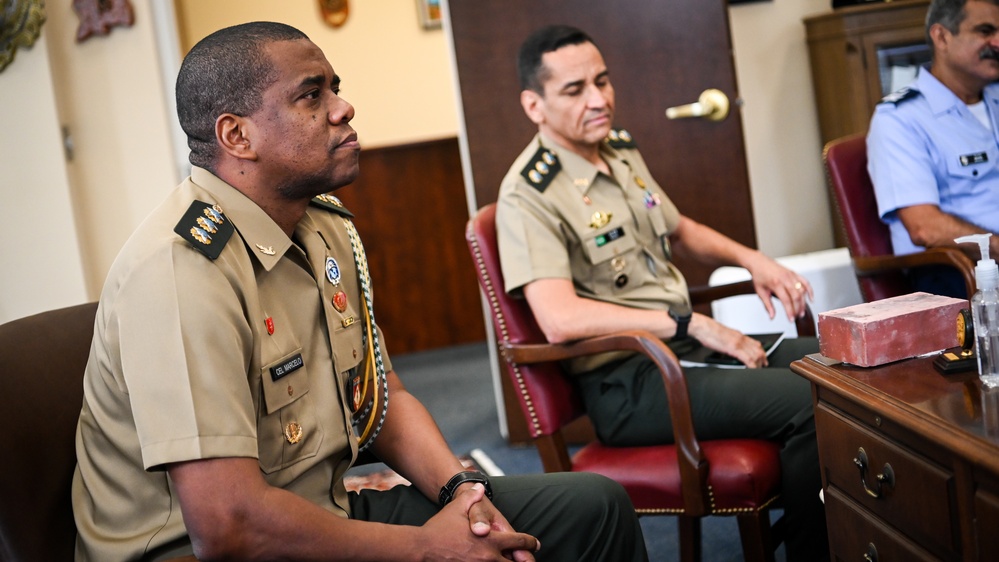 DVIDS - Images - Brazilian General Sergio Negraes Visit the IADC [Image ...