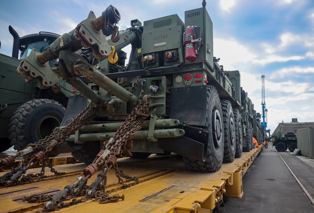 DVIDS - Images - Combat Logistics Regiment 27 conducts railhead ...