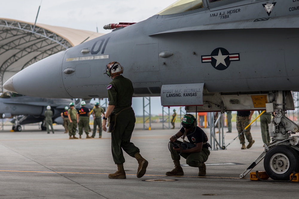 DVIDS - Images - VMFA(AW)-533 conduct Incentive Flights [Image 4 of 17]