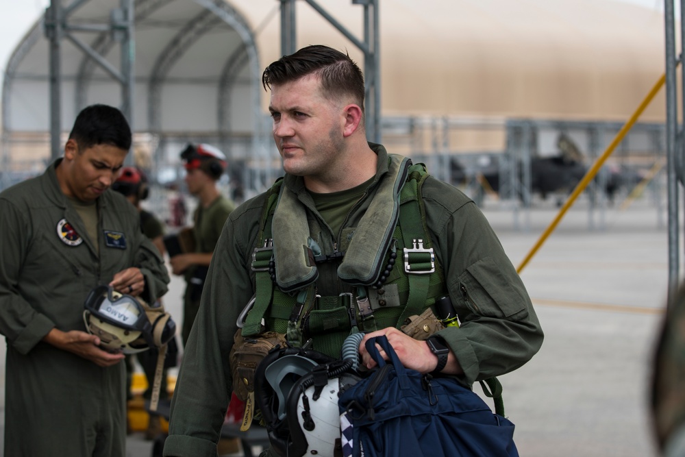 DVIDS - Images - VMFA(AW)-533 conduct Incentive Flights [Image 11 of 17]