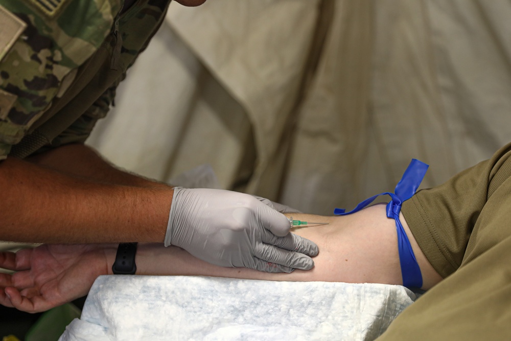 DVIDS - Images - 64 BSB medics conduct walking blood bank training ...