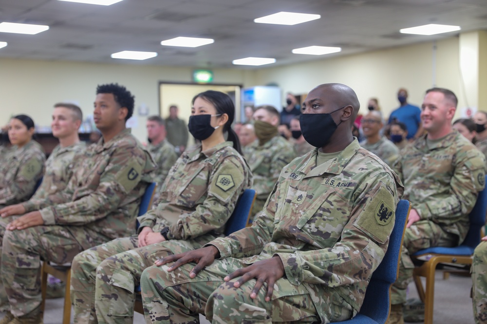 DVIDS - Images - U.S. Soldiers graduate from Equal Opportunity Leaders ...