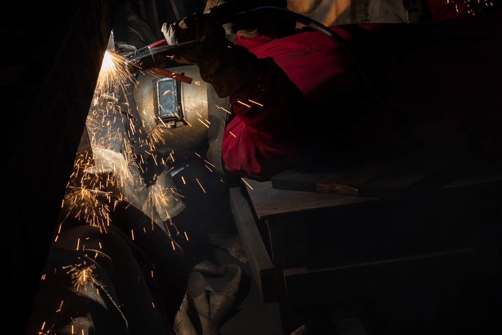 DVIDS - Images - Welding RCOH [Image 1 of 2]