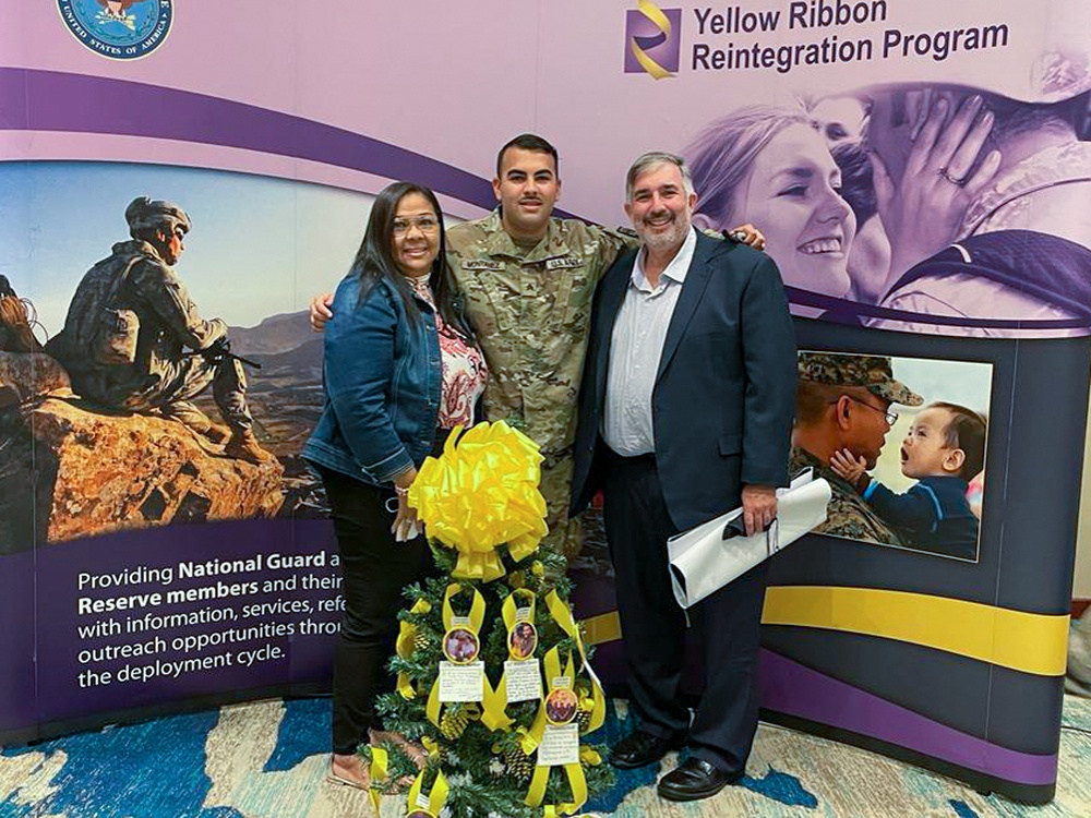 DVIDS - Images - The 113th keeps in touch with their families [Image 6 ...