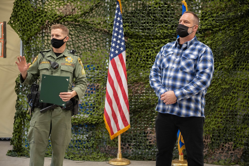 DVIDS - Images - Life Saving Award [Image 1 of 2]