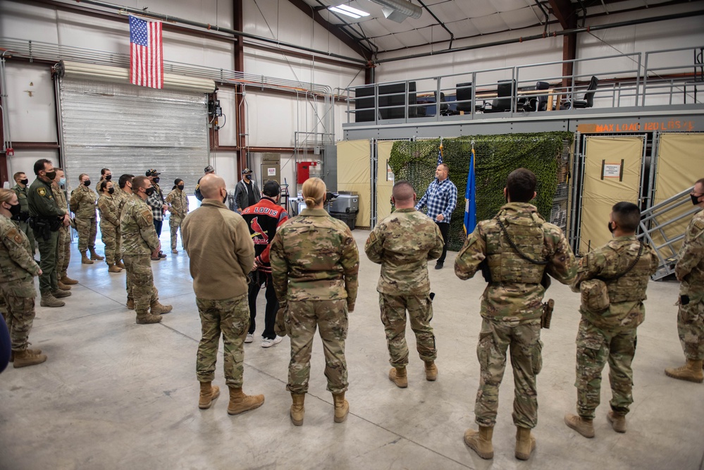 DVIDS - Images - Life Saving Award [Image 2 of 2]