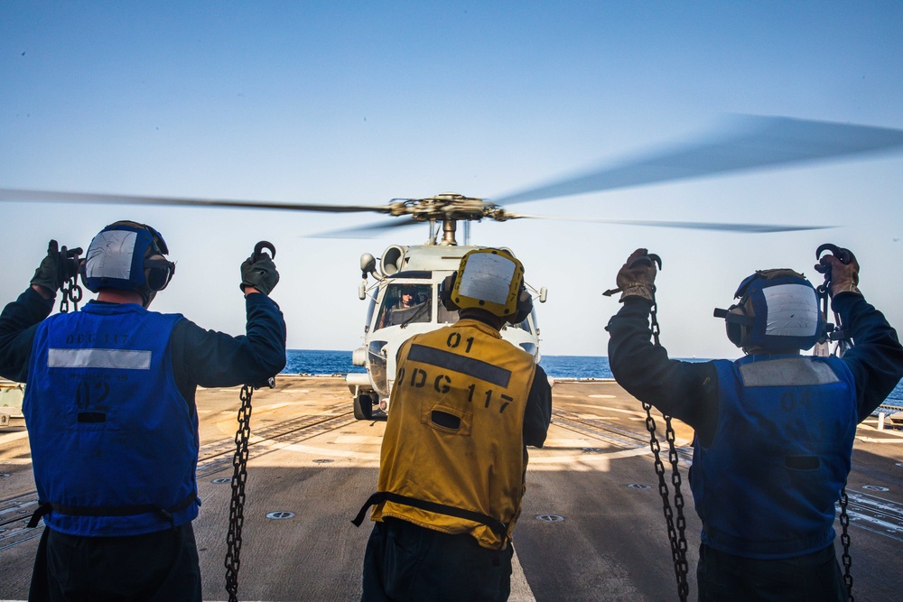 DVIDS - Images - USS Paul Ignatius (DDG 117) Conducts VERTREP Training ...
