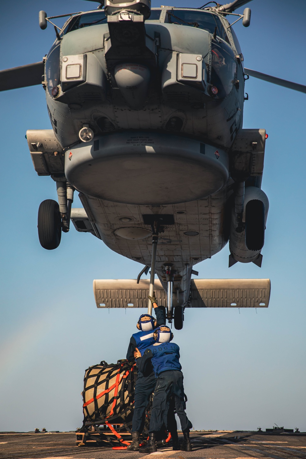 DVIDS - Images - USS Paul Ignatius (DDG 117) Conducts VERTREP Training ...