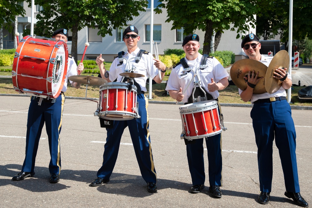 DVIDS - Images - 1ID Band rehearses for Freedom Day performance. [Image ...