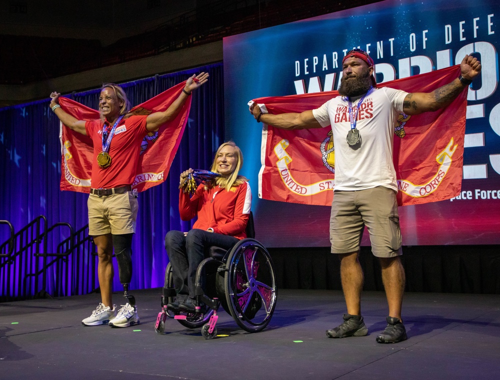 DVIDS - Images - 2022 DOD Warrior Games Team Marine Corps – Track Medal Ceremony [Image 4 of 8]