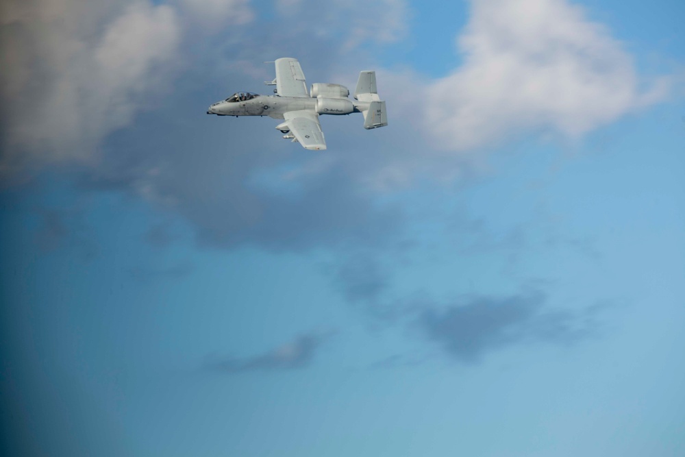 DVIDS - Images - Marines with Marine Light Attack Helicopter Squadron ...