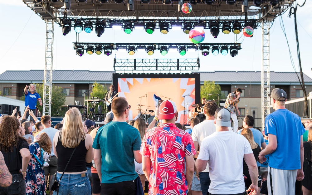 DVIDS - Images - Summer Fest Entertains Team Wright-Patt [Image 4 of 4]