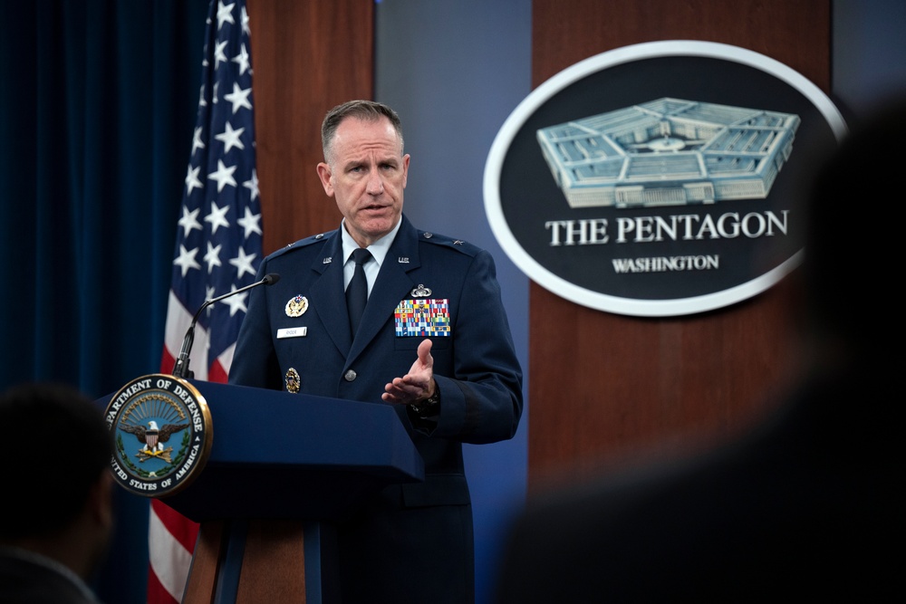 DVIDS - Images - Pentagon Press Secretary Briefs the Media [Image 7 of 7]