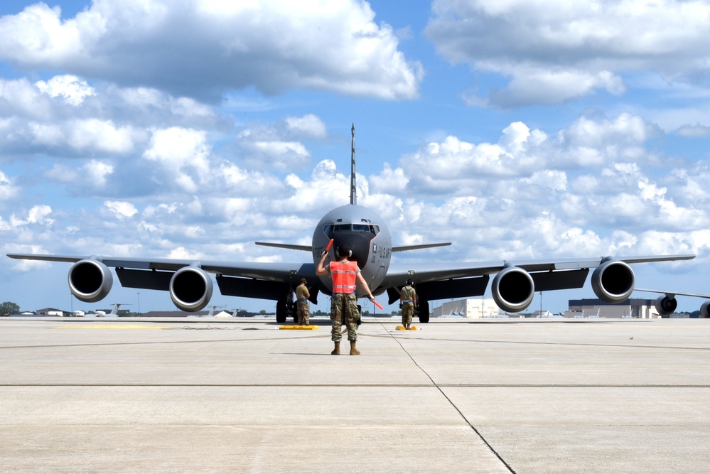 DVIDS - Images - Homecoming [Image 2 of 3]