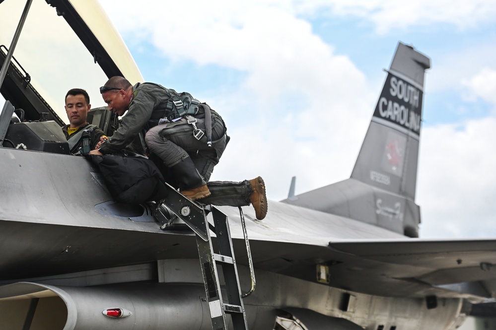 DVIDS - Images - SCANG Participates in Relampago VII [Image 3 of 20]