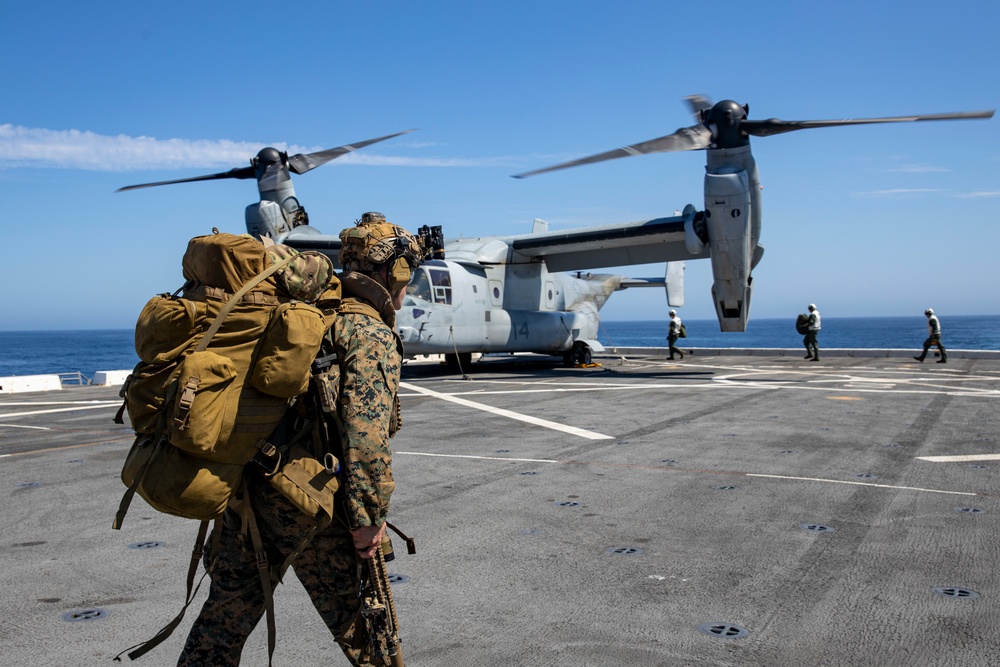 DVIDS - Images - Maritime Raid Force Departs USS Anchorage [Image 1 of 3]