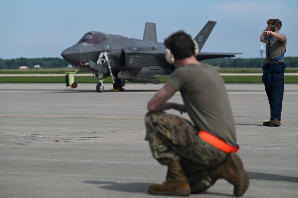 DVIDS - Images - 58th FS at Northern Lightning 2022 [Image 7 of 13]