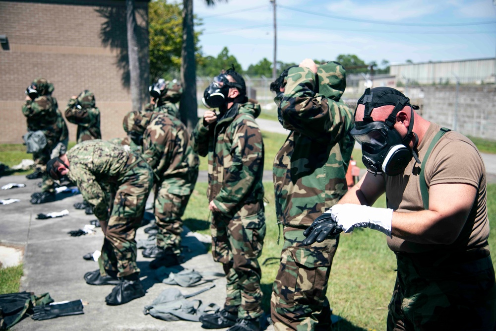 DVIDS - Images - NMCB 133 Conducts Homeport Operations [Image 3 of 6]
