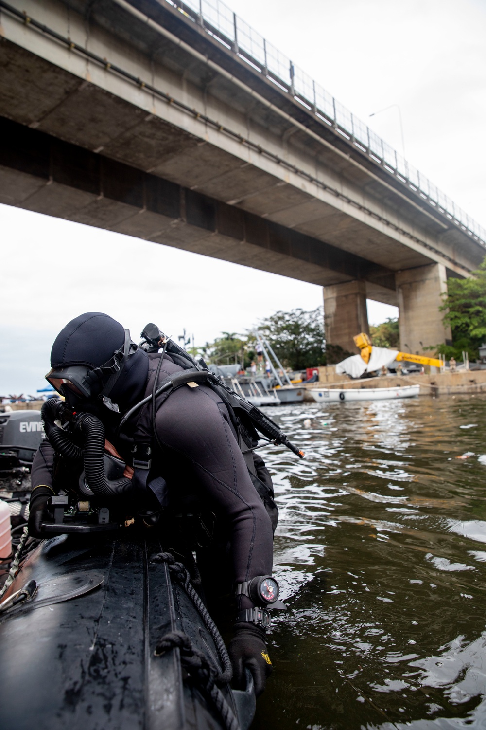 DVIDS - Images - UNITAS 2022: U.S. Naval Special Warfare Dives with ...