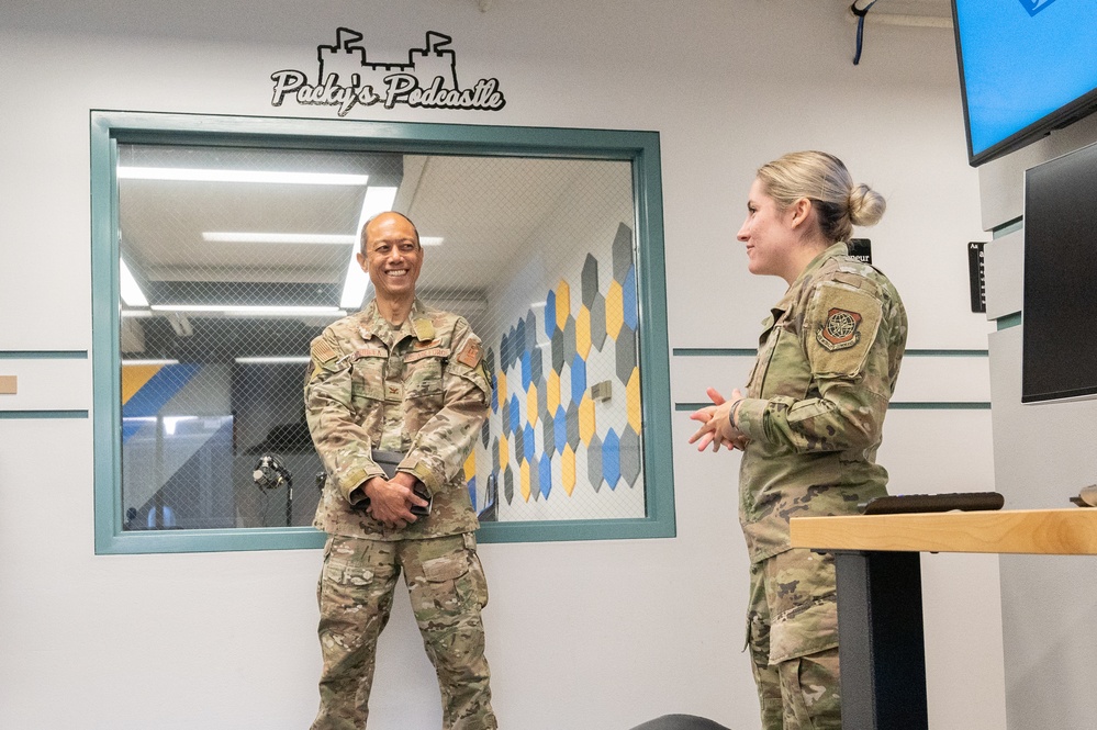 DVIDS - Images - AMC surgeon general visits Dover AFB [Image 1 of 3]