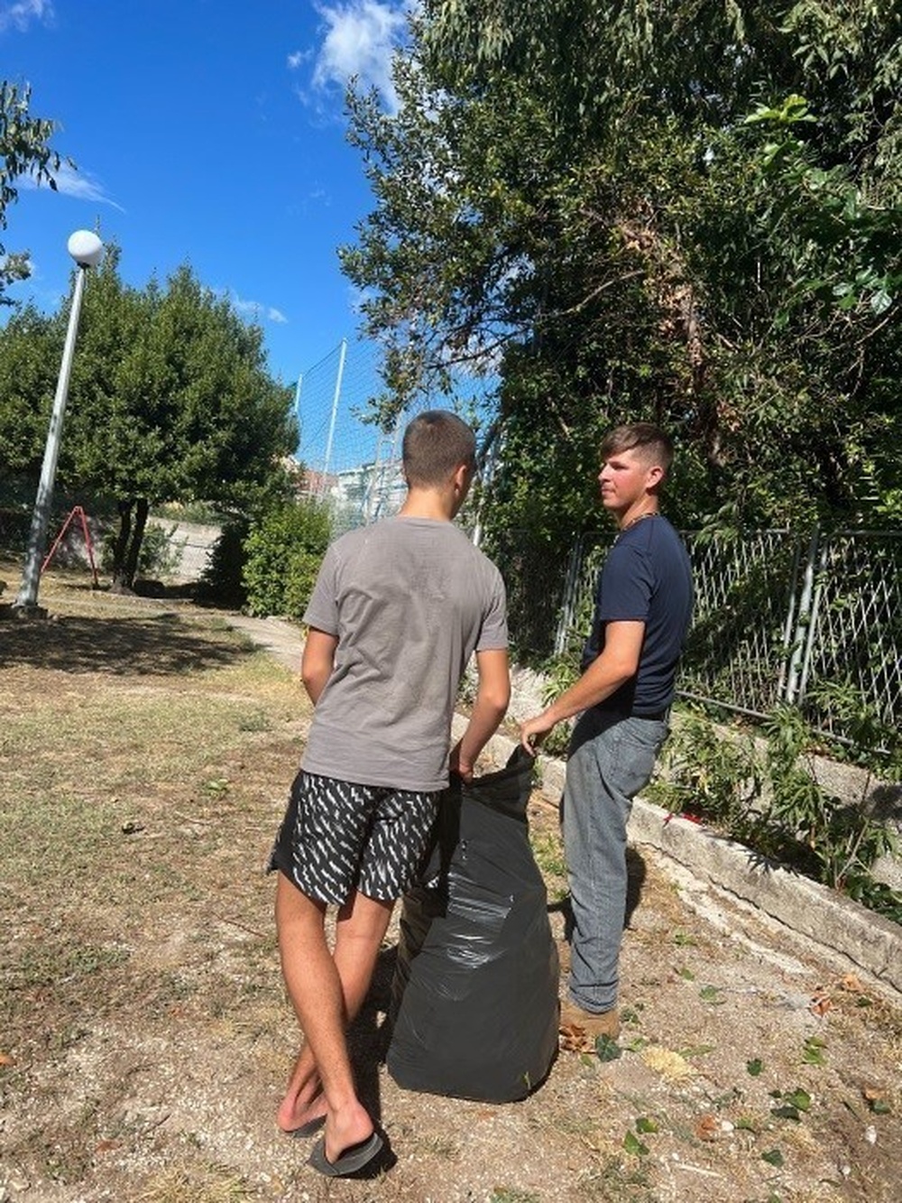 DVIDS - News - USS Truxtun (DDG 103) Sailors Volunteer in Split, Croatia