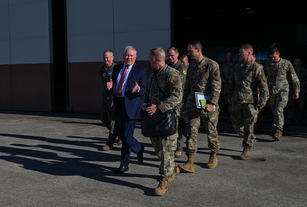 DVIDS - Images - SECAF visits JBLE [Image 2 of 2]