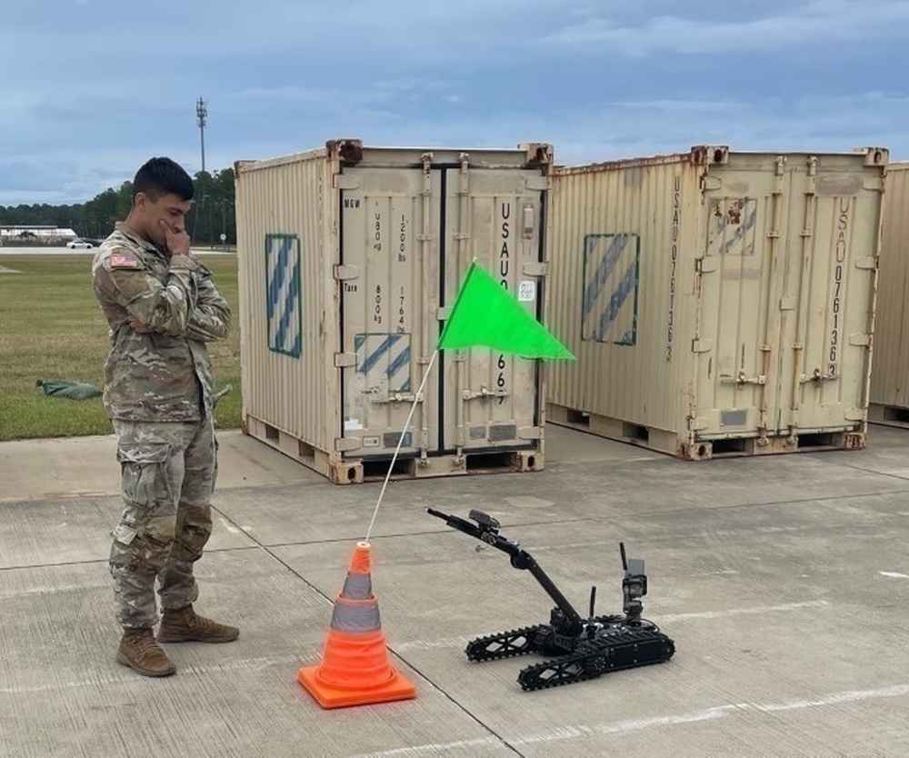 DVIDS - News - Army Explosive Ordnance Disposal Soldiers train to field ...