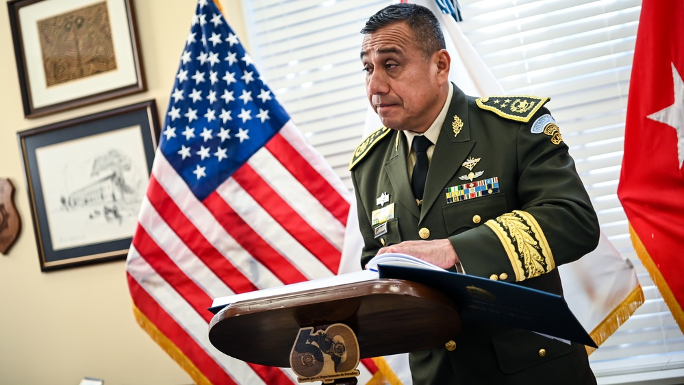DVIDS - Images - Guatemalan Chief of Defense Visits the IADC [Image 22 ...