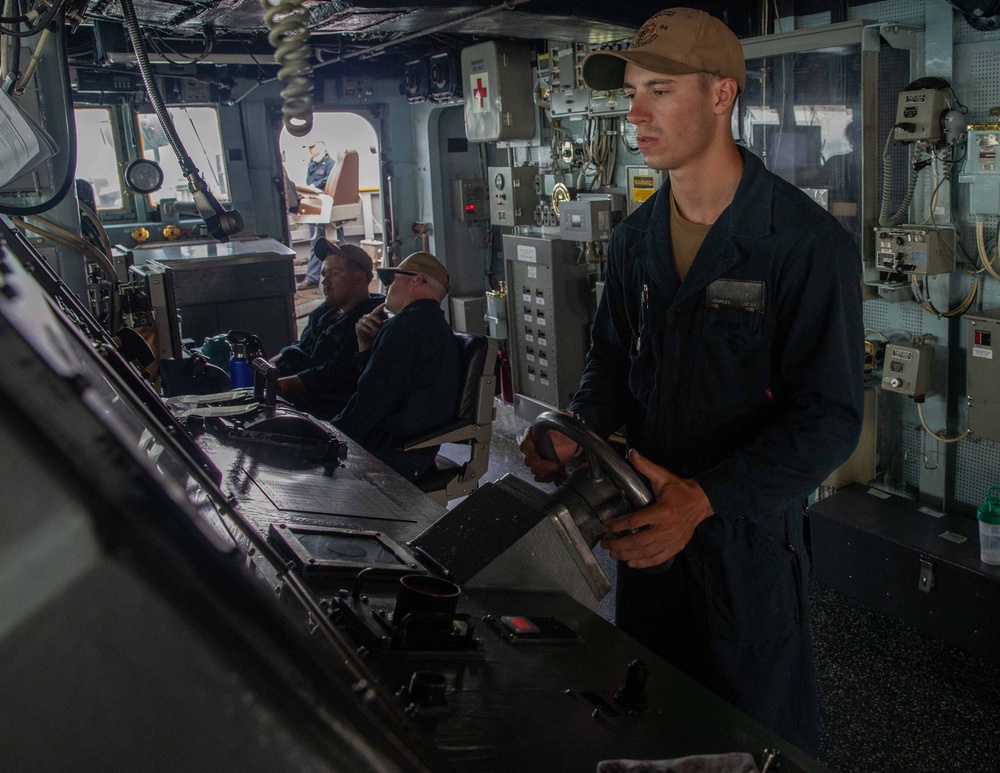 DVIDS - Images - USS Nitze transits the Bab Al Mandeb [Image 3 of 5]