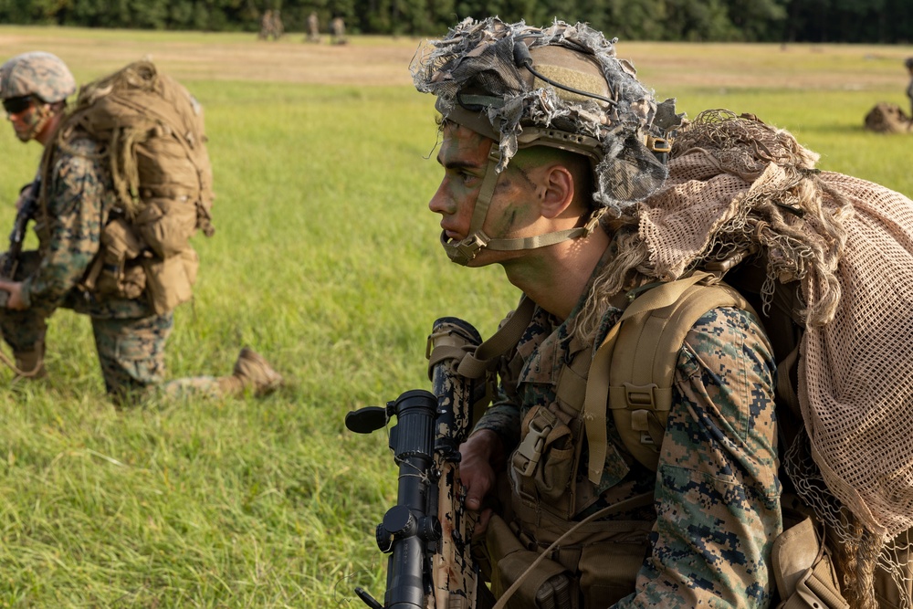 DVIDS - Images - 1/6 MCCRE: Helo Insert [Image 4 of 9]