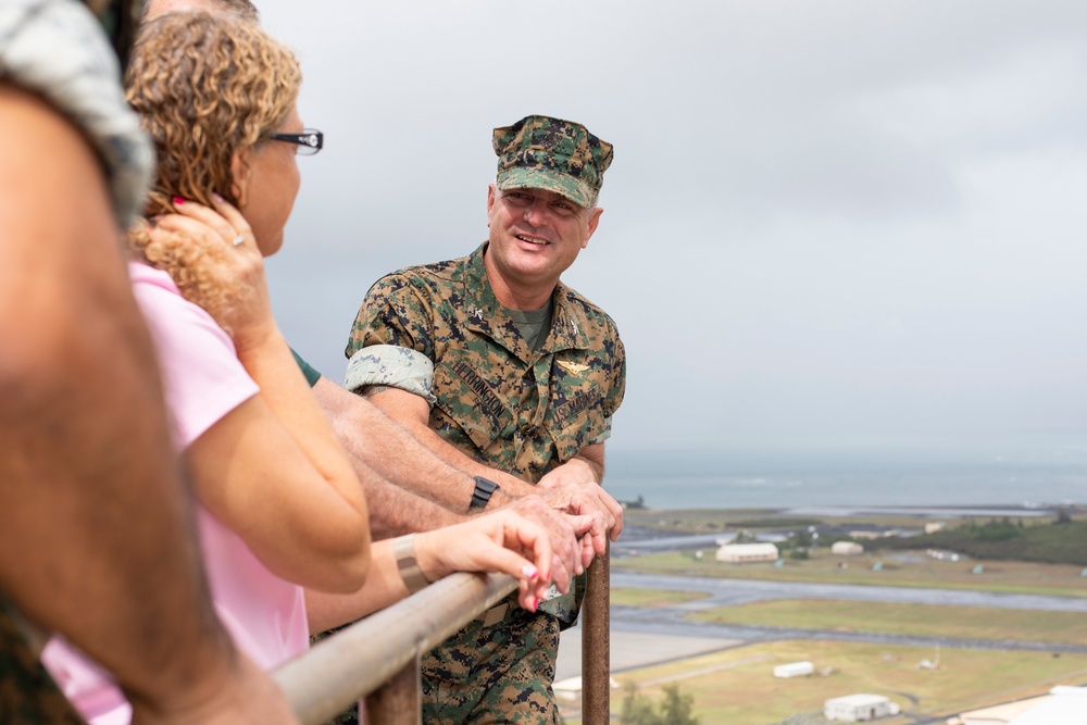 DVIDS - Images - Wasserman-Schultz and Professional Staff Members visit ...