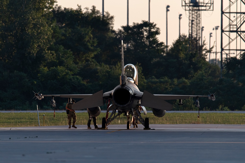 DVIDS - Images - 180FW Conducts Night Operations [Image 3 of 3]