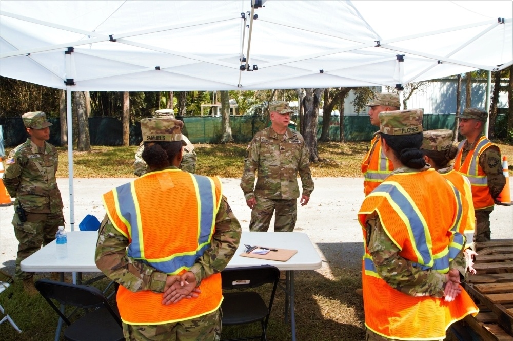DVIDS - Images - 50th Regional Support commander visits and recognizes ...