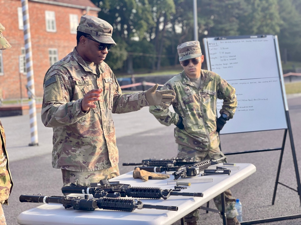 DVIDS - Images - 3ABCT, 64BSB - Joint Leaders Time Training [Image 6 of 8]