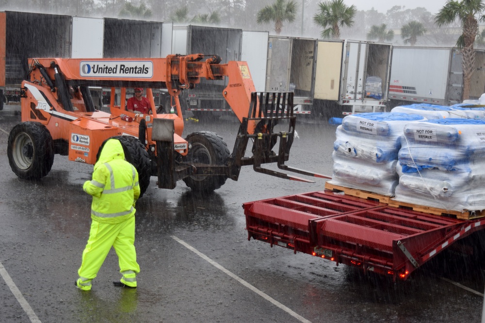 DVIDS - Images - Operation Blue Roof Laydown Yard [Image 2 of 5]