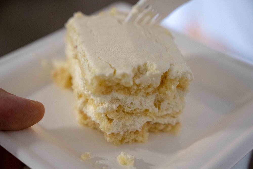 DVIDS - Images - CLDJ celebrates the Navy’s 247th Birthday [Image 5 of 10]