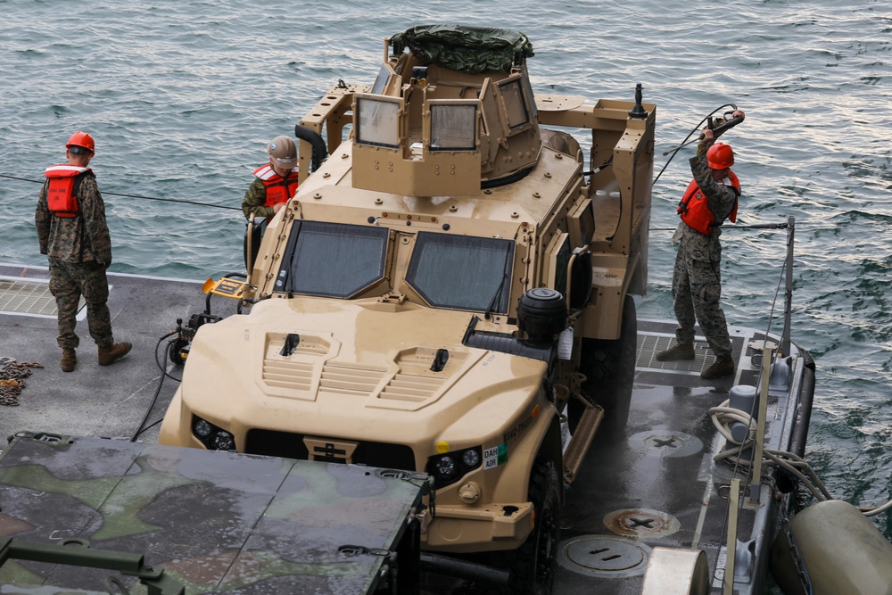 DVIDS - Images - Resolute Dragon 22 | Marines and Sailors on USNS Dahl ...