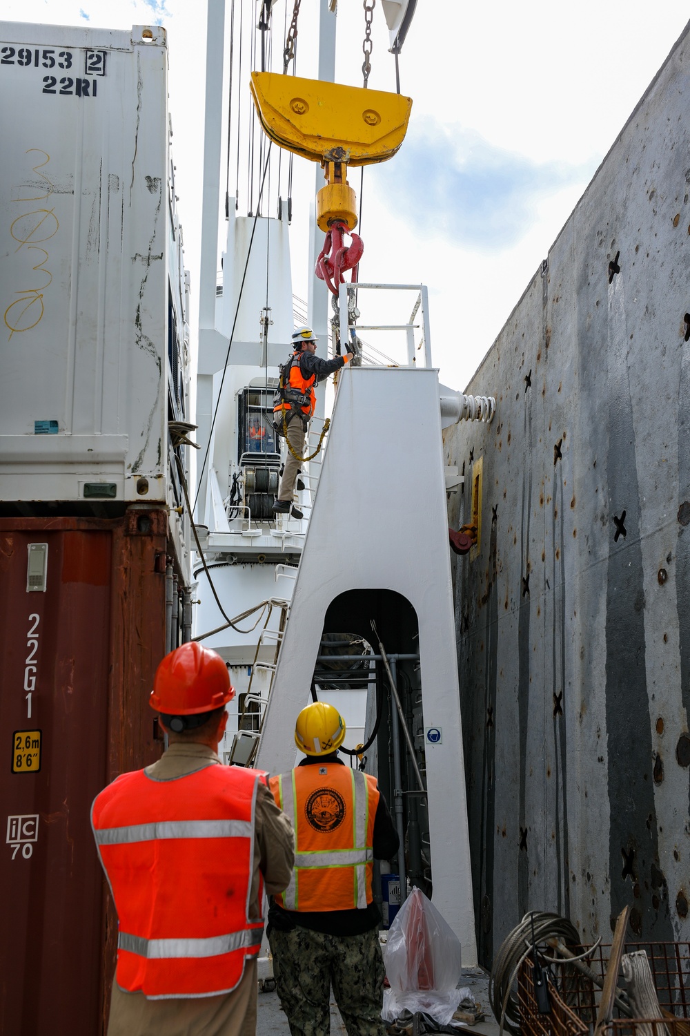 DVIDS - Images - Resolute Dragon 22 | Marines and Sailors on USNS Dahl ...
